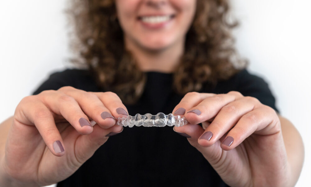 Oral Hygiene Tips for People with Invisalign - Lifebru