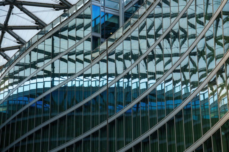 Designing with Transparency: How Glass is Shaping Modern Architecture ...